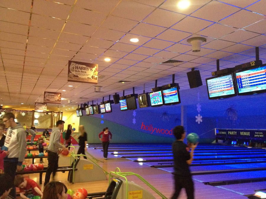 Hollywood-Bowl-Sheffield - EMCs